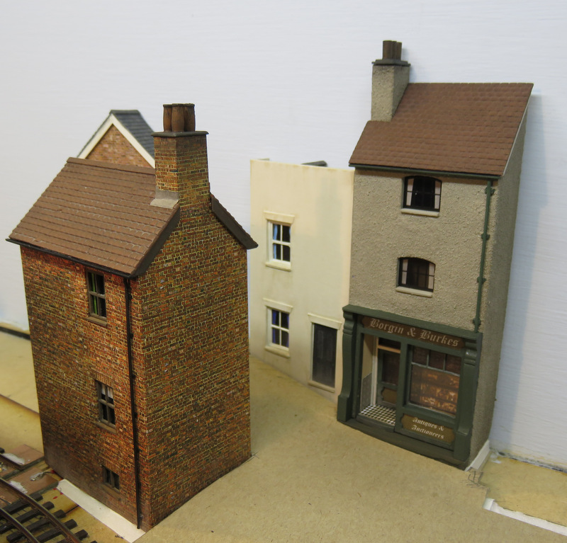 Michael's Model Railways: Buildings completed!