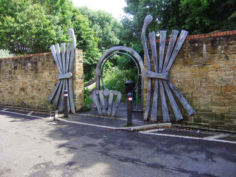 Photographs Of Newcastle: Gosforth - St Nicholas Park