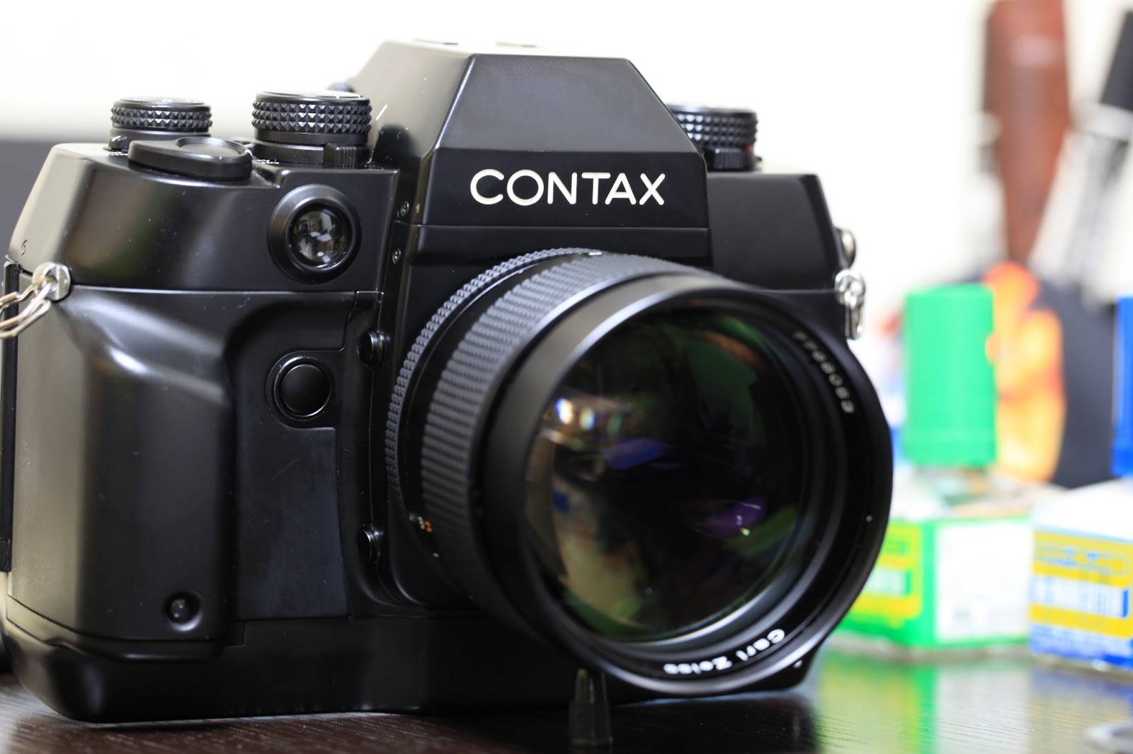 frue@PC: CONTAX AX MFレンズでAF撮影できます。