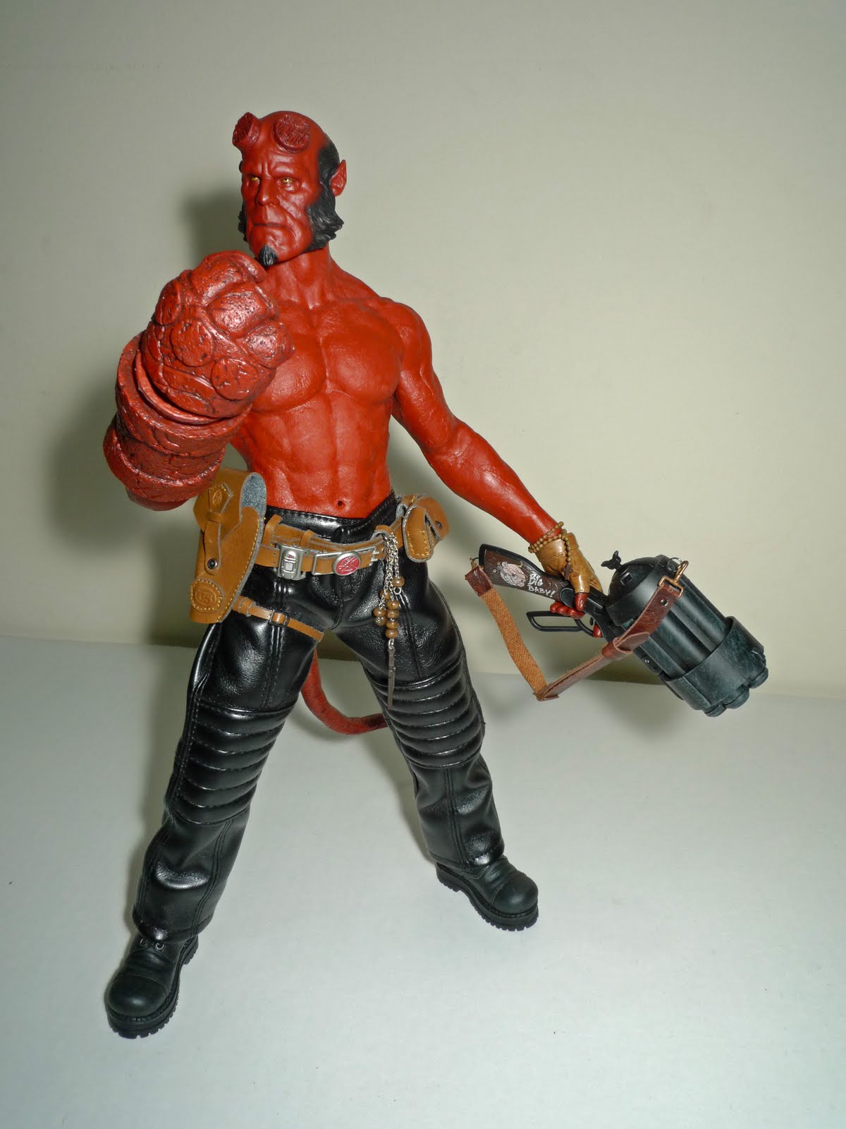 The Men In Tights: Hot Toys Hellboy
