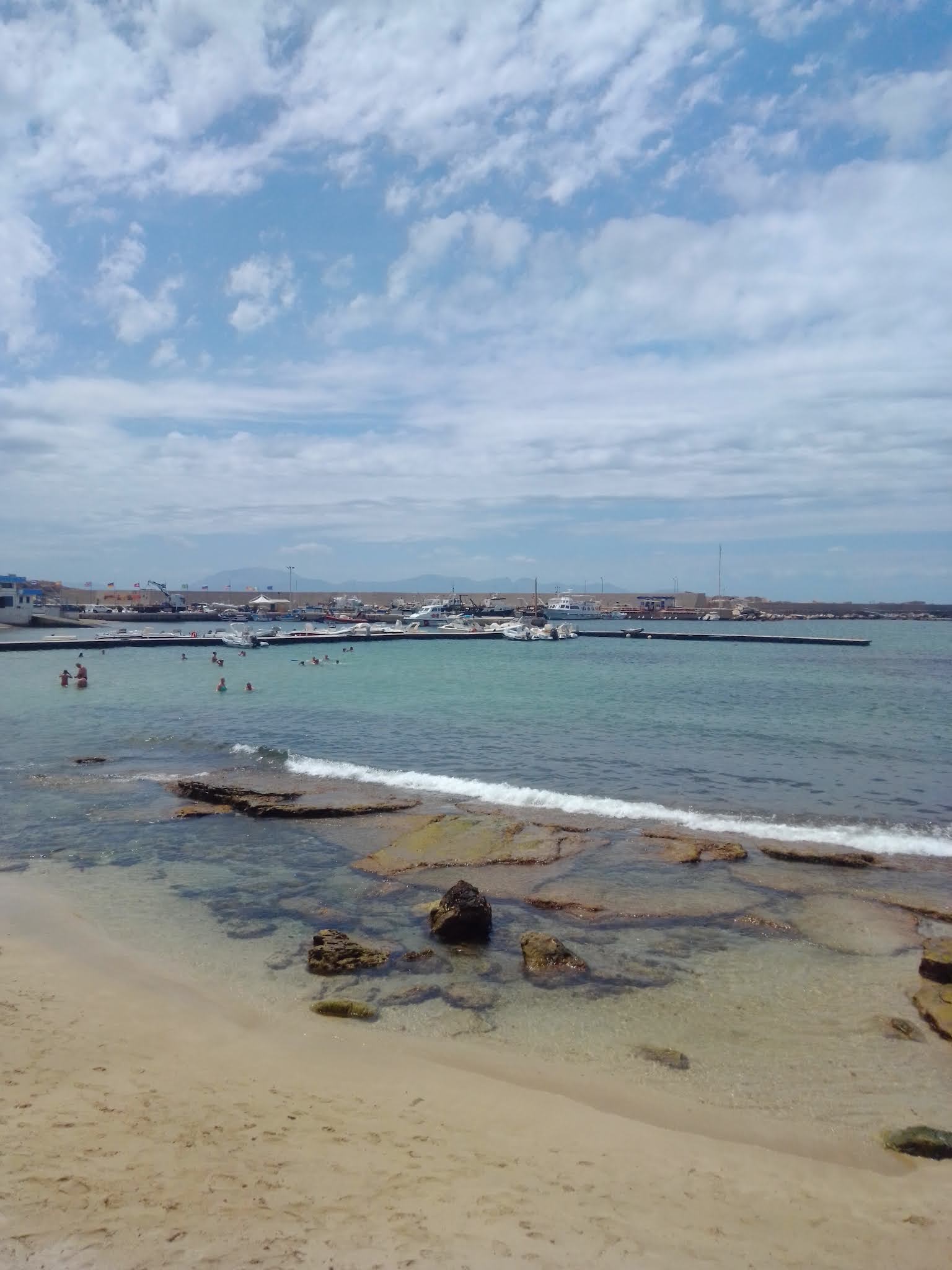 Terrasini:La spiaggia Magaggiari