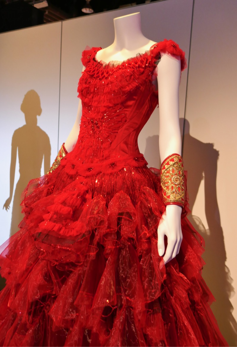 Hollywood Movie Costumes and Props: Live-action Dumbo movie costumes on ...