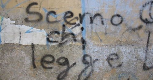 GODERE CON LA LINGUA: SCEMO CHI LEGGE