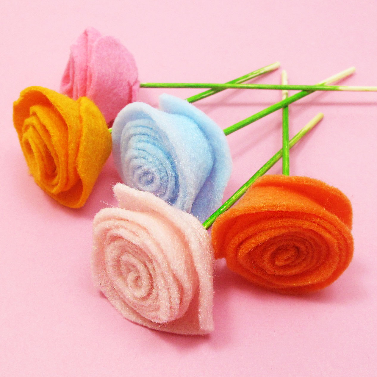 Sew Can Do: The decorated cookie's Felt Flower Toppers