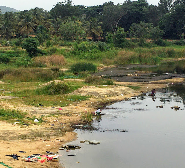 A picnic on Nelligudde Lake near Bidadi which took us back in time!