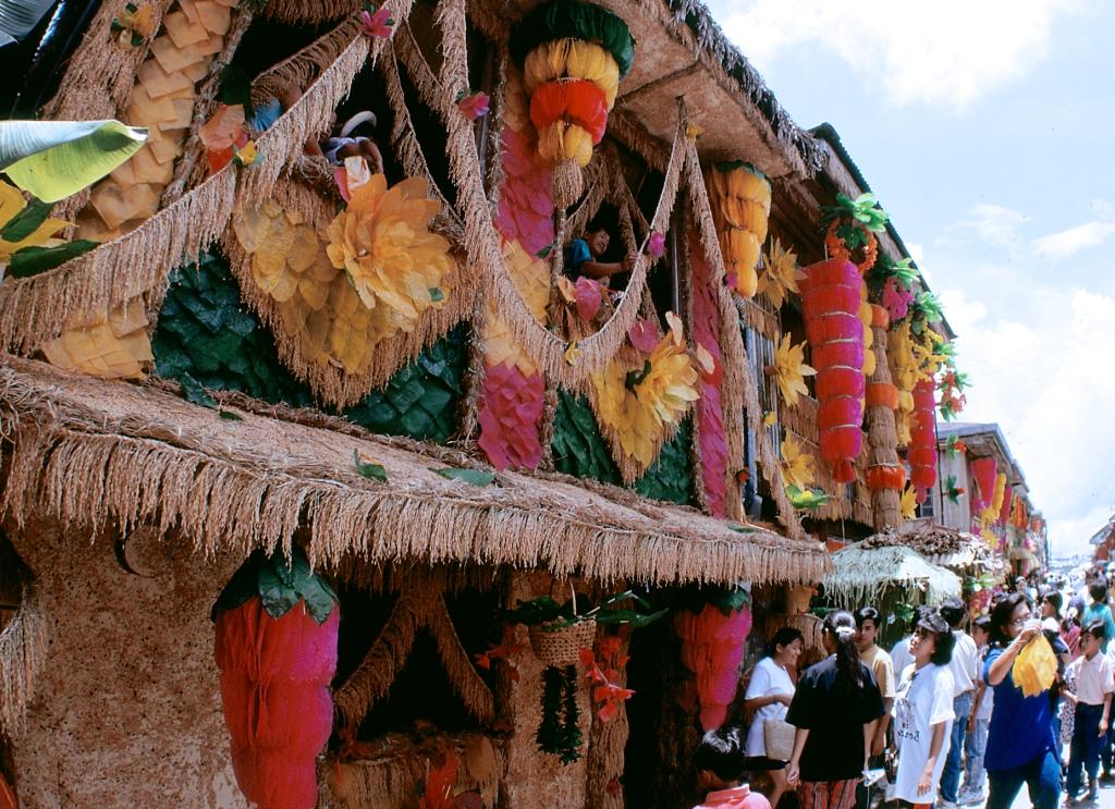 ALL i WANNA DO is BAKE!: The Pahiyas Festival: Celebrating Great Harvests