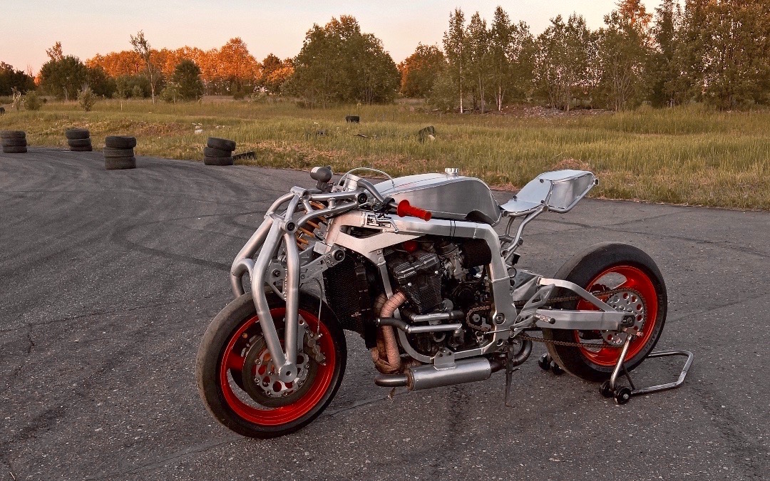 Gixxer Frankenstein - Inazuma café racer