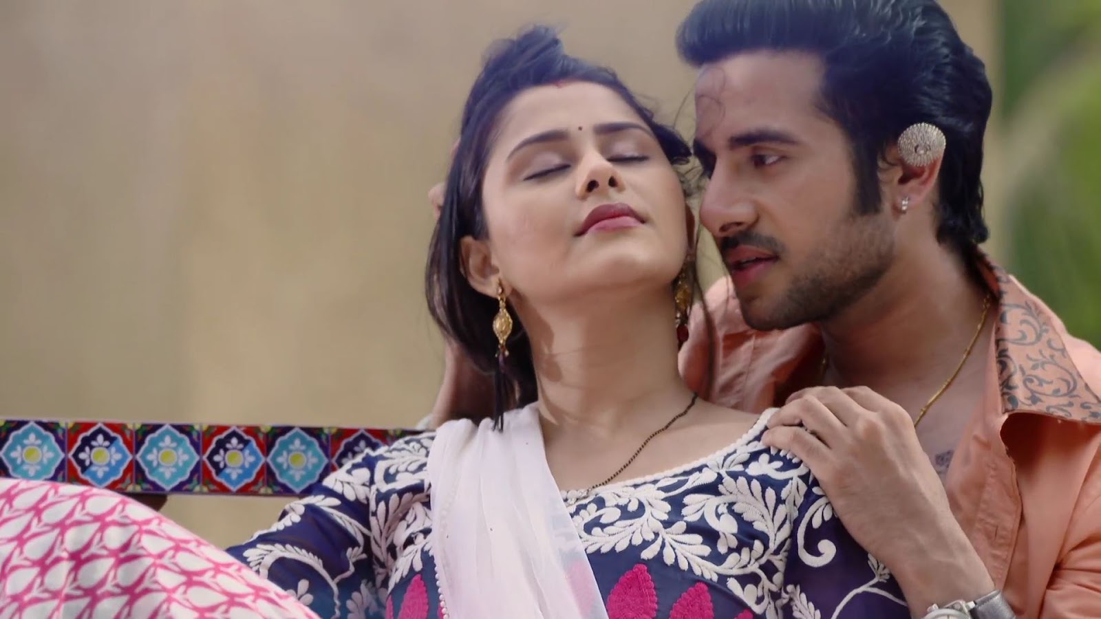 savadhan india episode 2142 - Tv Actress Navel