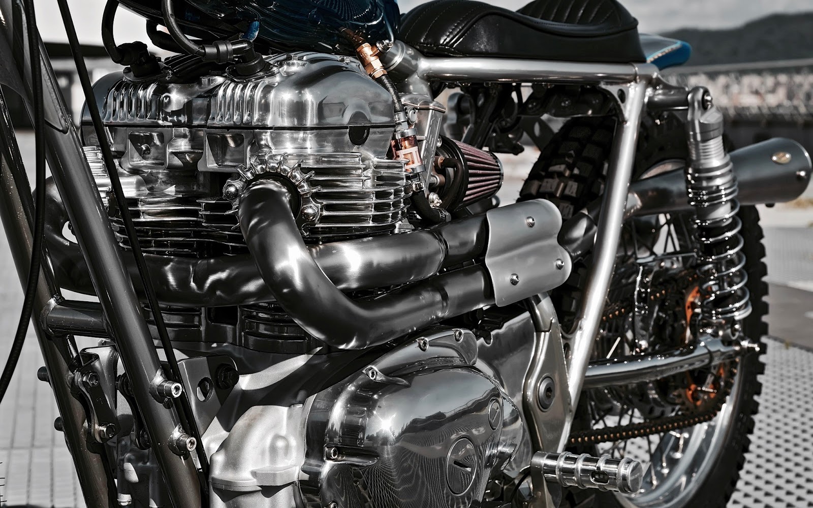 W650 Bob Chop - Inazuma café racer