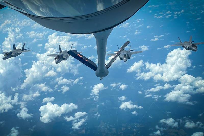 US Marines F-35B jets arrive in UK for long-term deployment - Blog ...