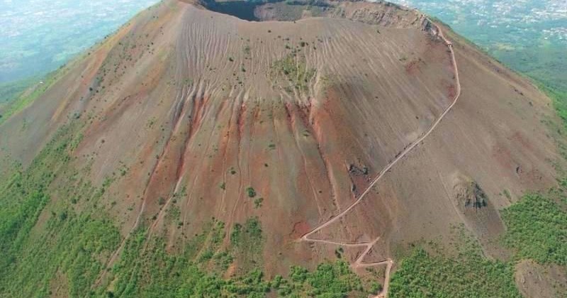 Gas causing ground to rise near Bay of Naples volcano | Geology In