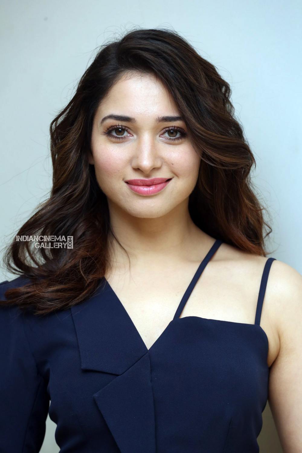 Tamanna Bhatia Bollywood Actress Hd Phone Wallpaper P