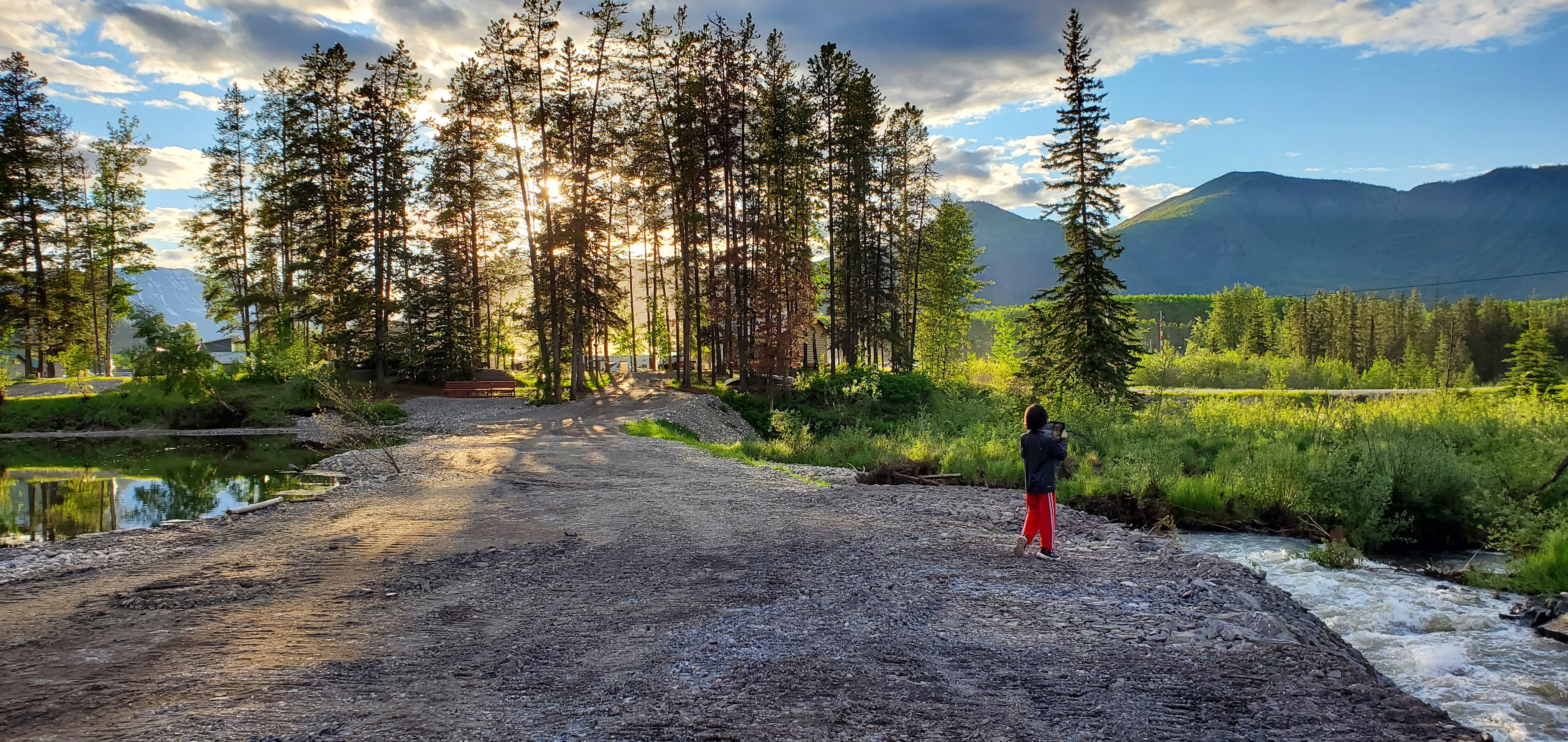 Toad River Lodge and RV Park