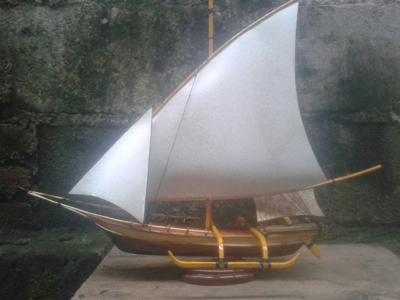 Toko Aksesoris dan Pernak Pernik Bagus: KAPAL TRADISIONAL NELAYAN INDONESIA