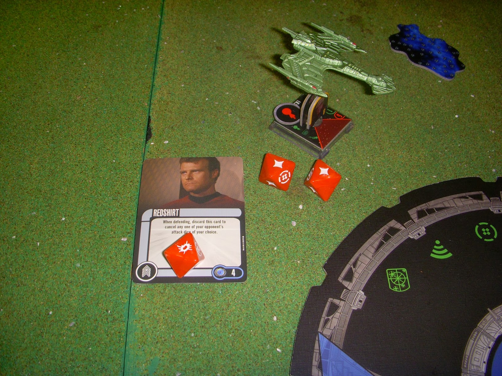 The Gen.: STAR TREK: ATTACK WING. RAID ON DS9.