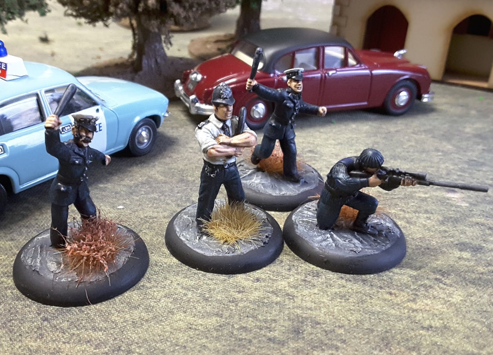 Yarkshire Gamer: 28mm British Police Part 2