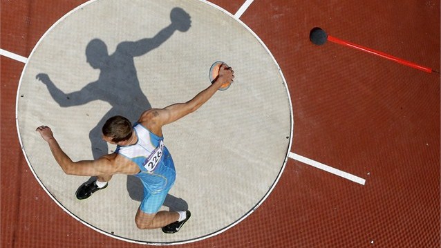 Discus | Summer olympics, Sport photo ideas, Discus throw