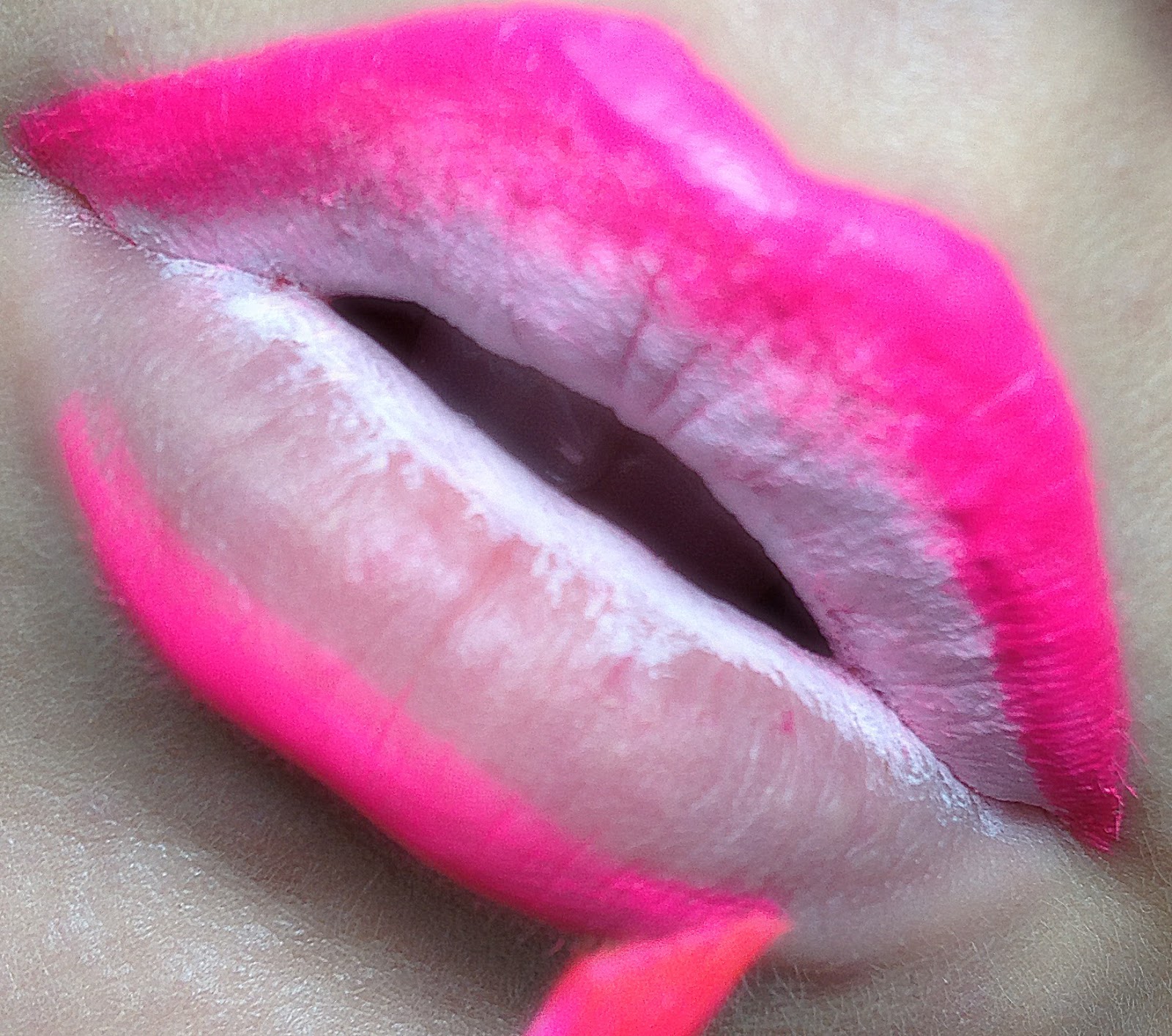 Crown Brush: Ombre Pink Lip Art Tutorial