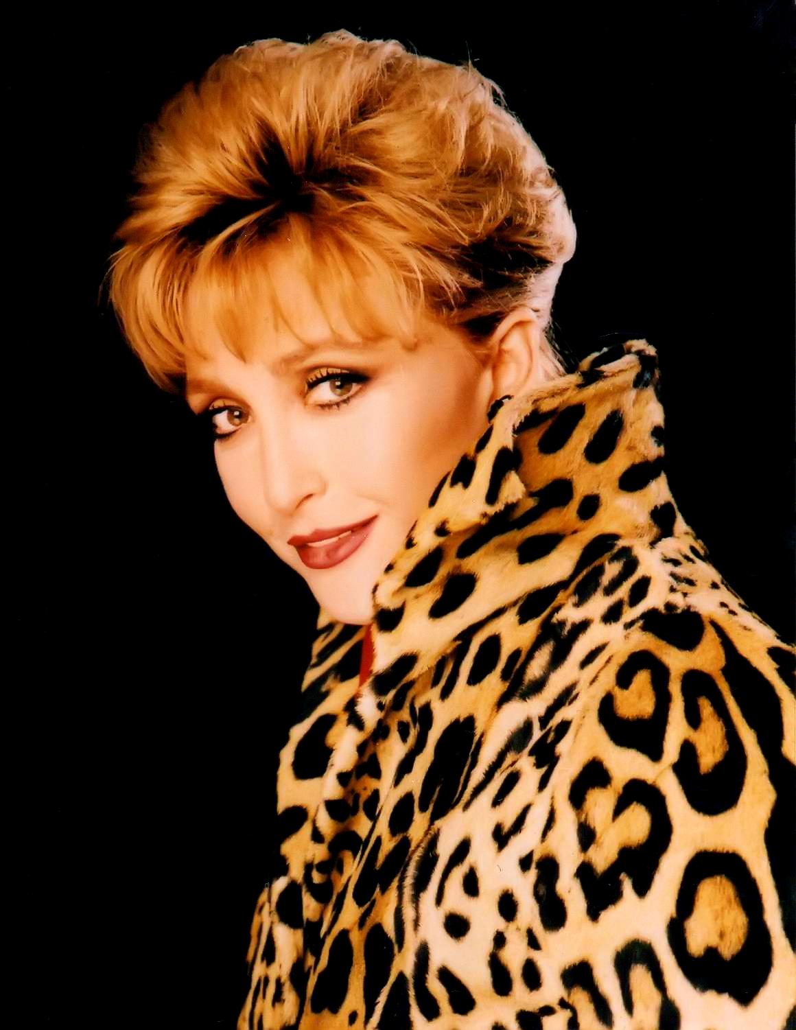 Divas De México Angélica María