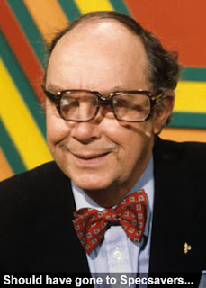 Bloggertropolis: Eye-Eye