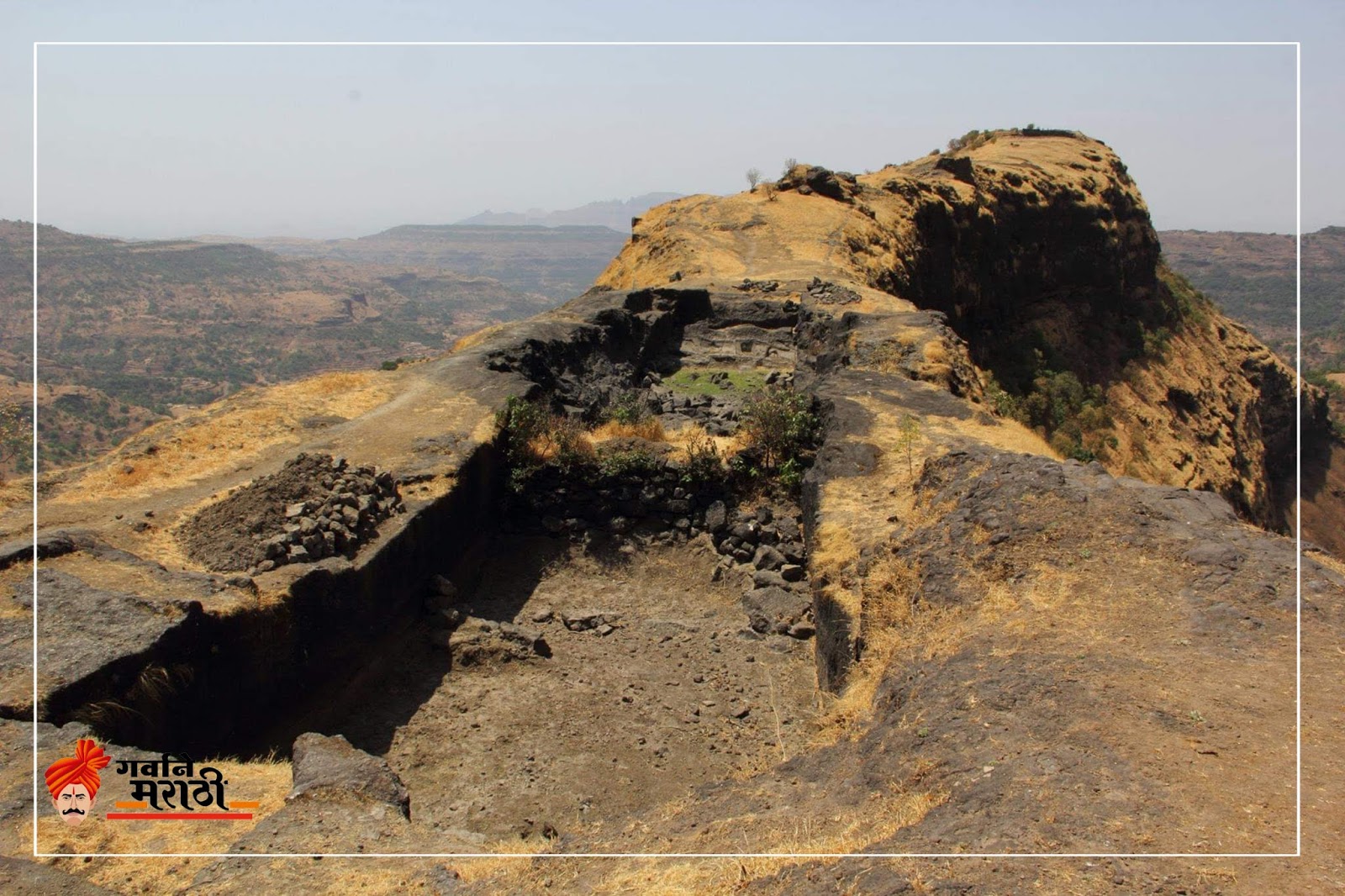 किल्ले कुंजरगड / कोंबडा किल्ला (Kunjargad)