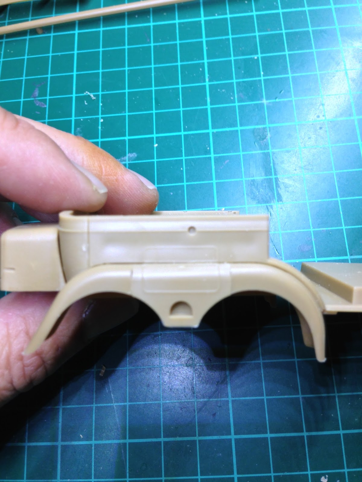 Scale Model Workbench: ICM Mercedes G4