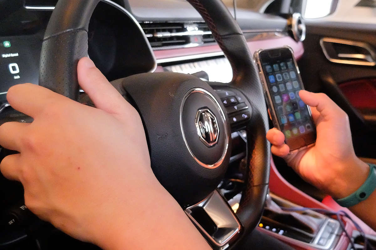 More Drivers Use Mobile Phones While Driving Compared to 2014 ...
