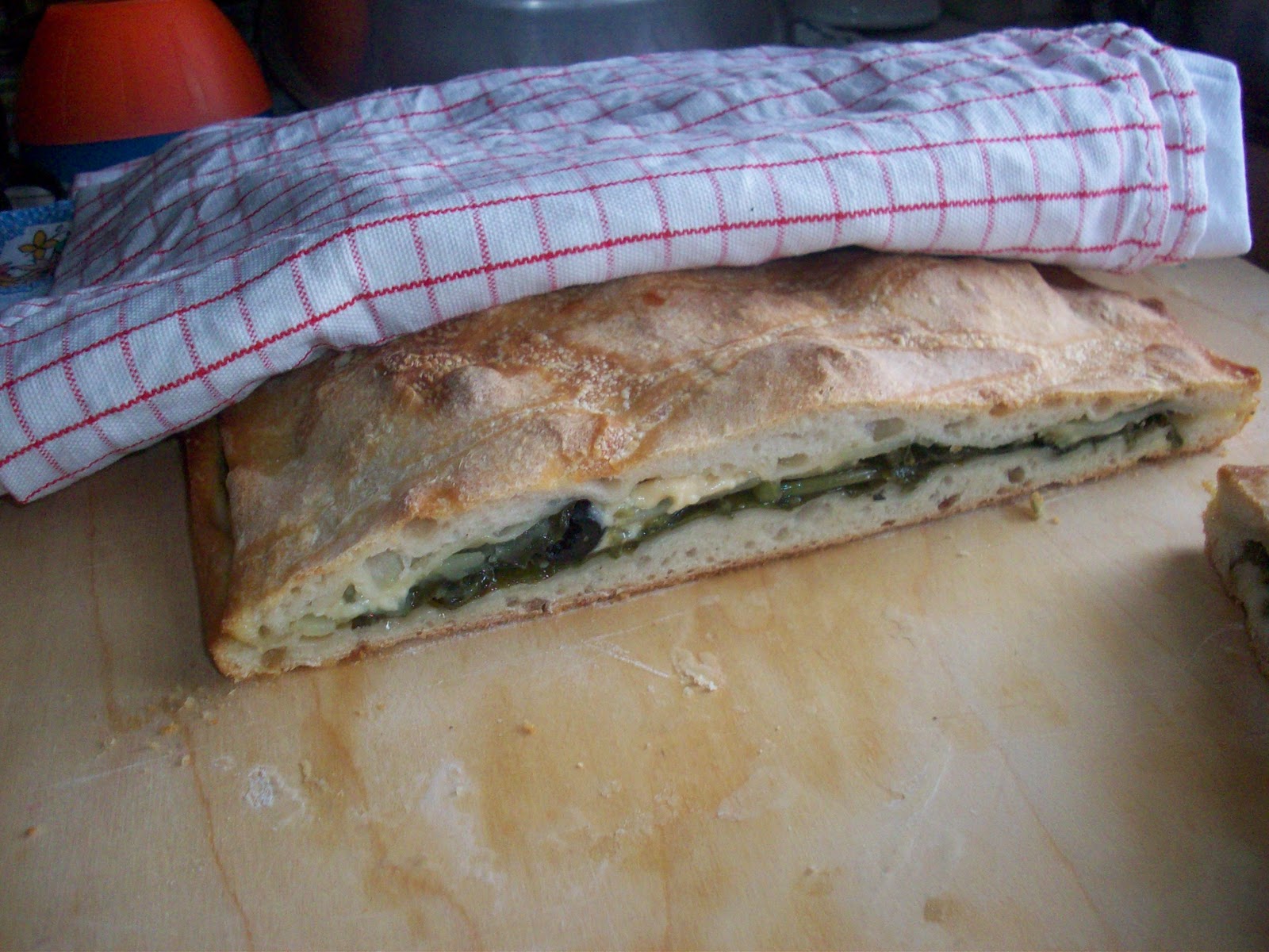 Pane ripieno con Biedina Olive e Patate da Valeria in Cucina su ...
