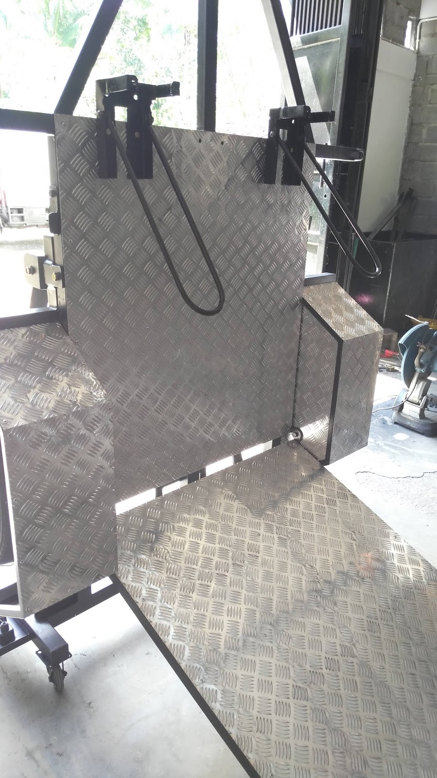 Terima pesanan Anhang/Trailer untuk motor, kapal, jetski | Jasa Semarang