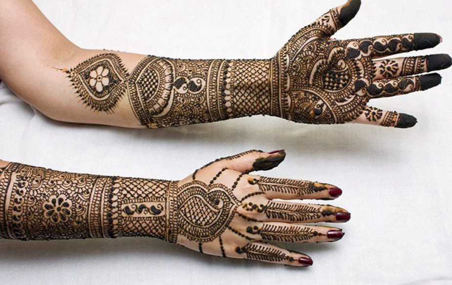 Unique Trendy Chain Mehndi designs