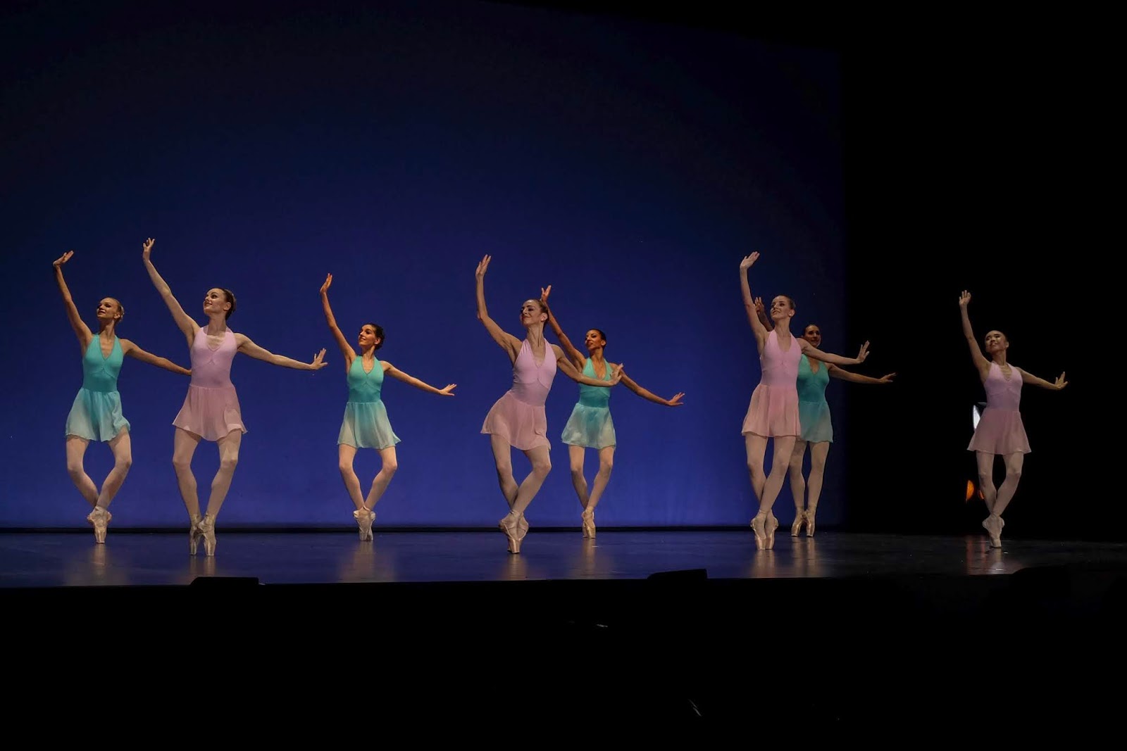 Internationalversionballetymas