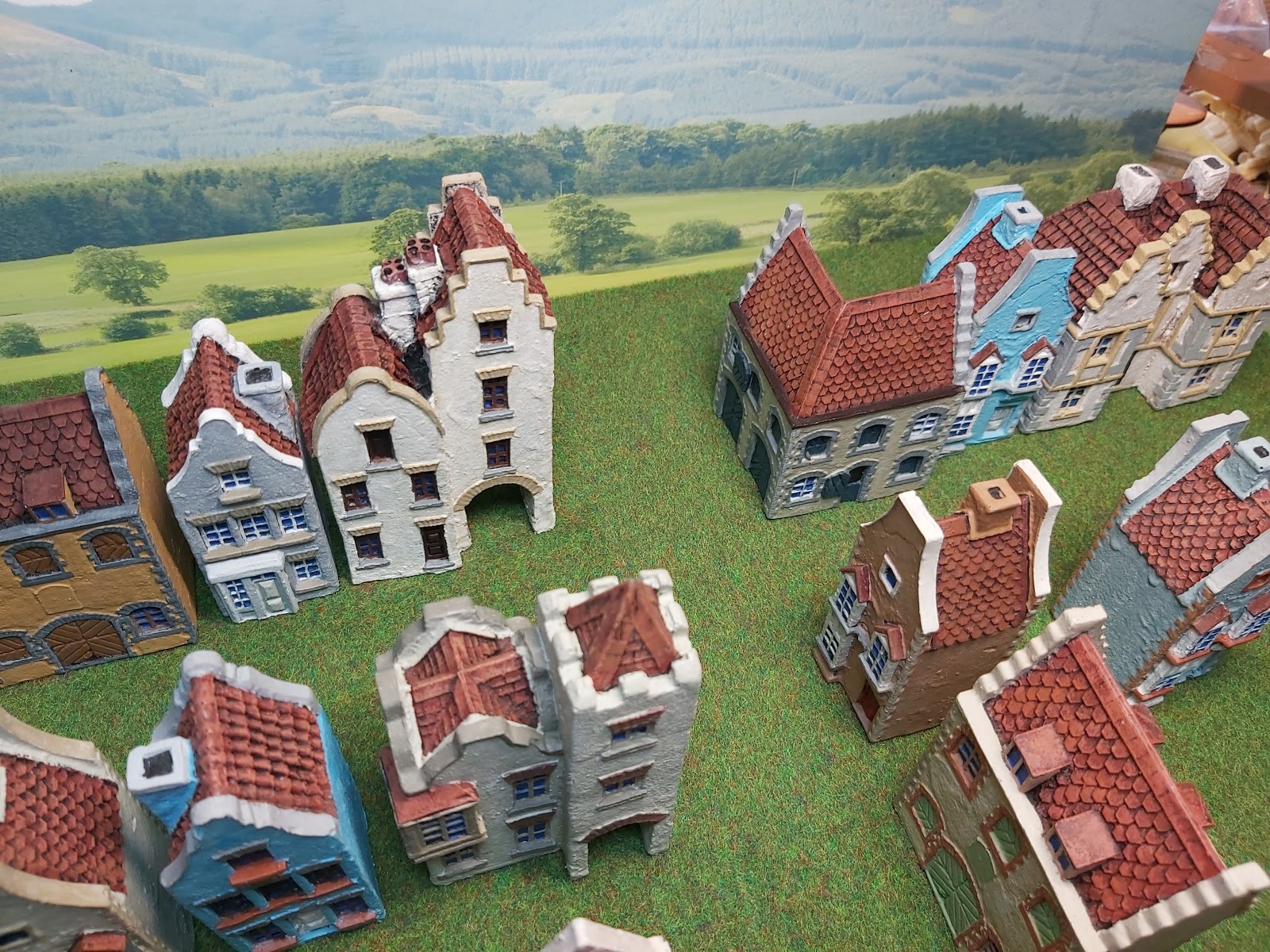 Don't Throw a 1: 15mm Hovels - European Buildings