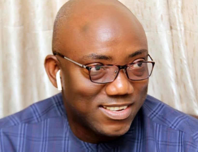 Tectono Business Review: PHOTO: CHIEF ANAYO NWOSU: A FETED BANK MANAGER