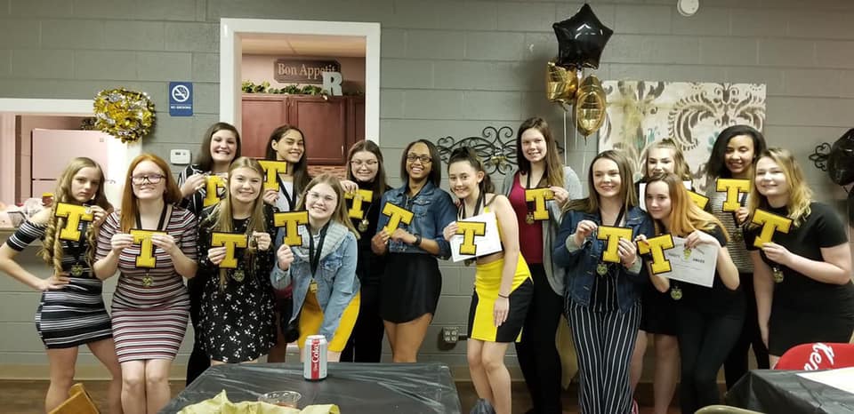 Talking Taylor Schools: TAYLOR HIGH SCHOOL: Competitive cheer honored