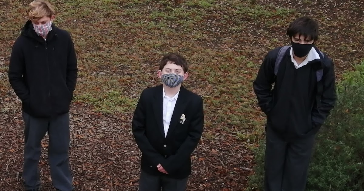 Olyfkrans College: Grade 12 Learners receive flashy jackets!