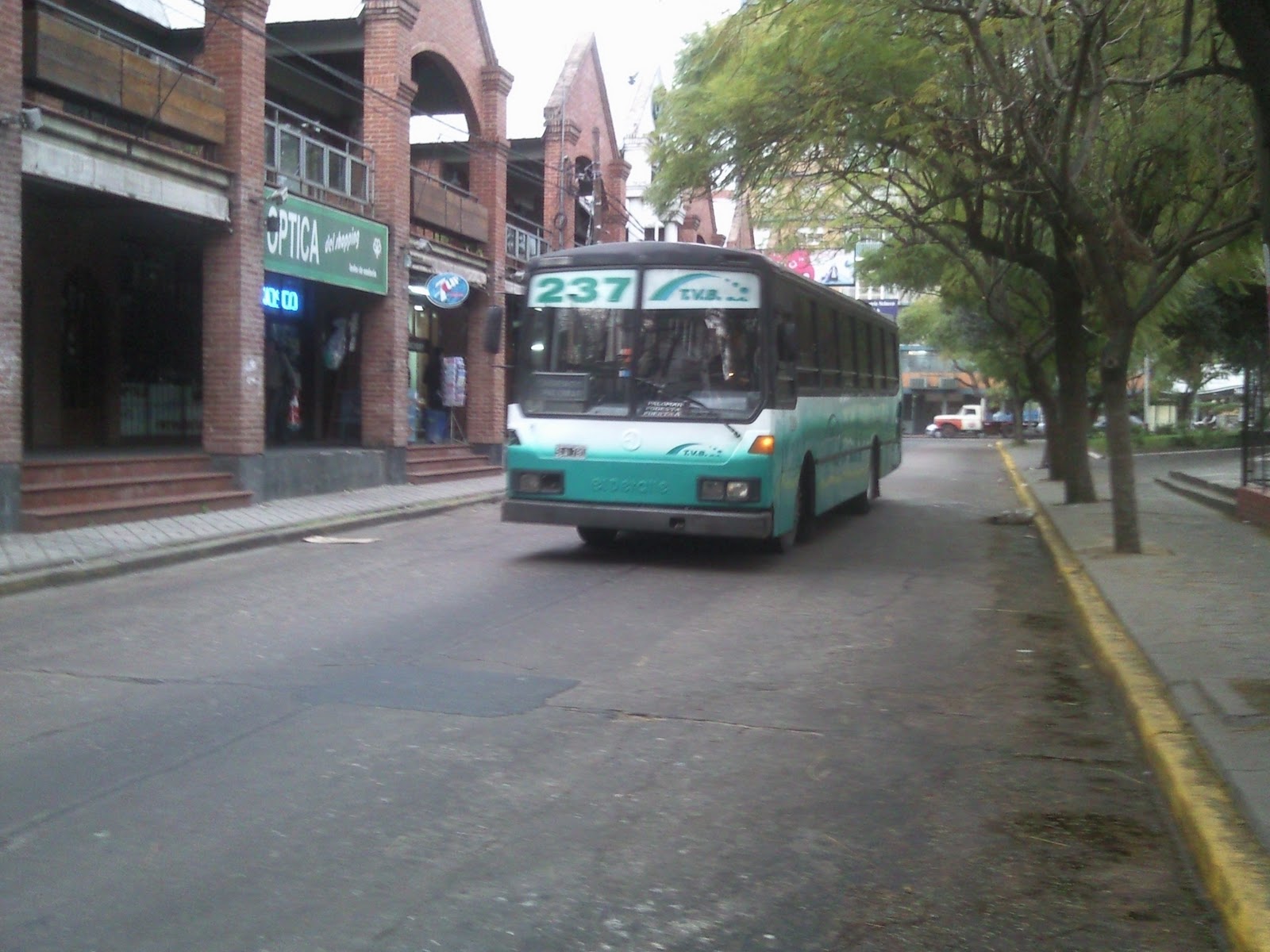 Pasion por los colectivos Argentinos: Linea 53 y linea 237