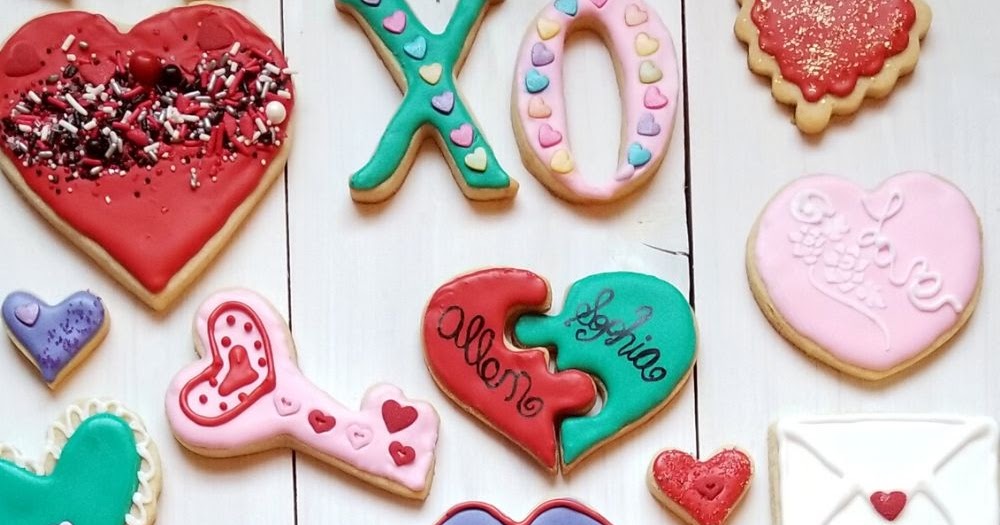 Two Frys: Valentine's Day Strawberry Cookies