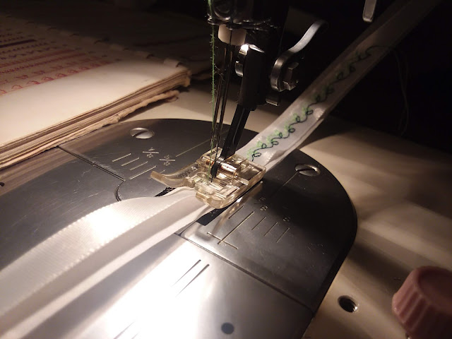 VINTAGE KENMORE SEWING MACHINE CAM TYPES AND STITCHES EMBROIDERY