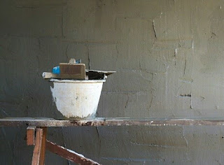 The Brick Trowel: What is Best for Bricklaying Tools, a Bag, Box or Bucket?