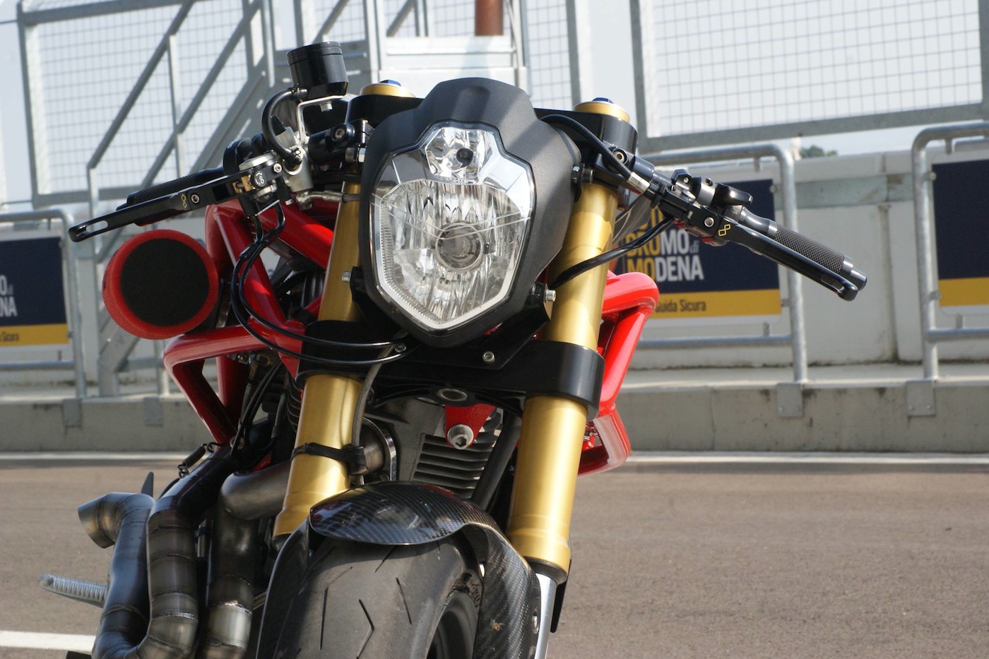 SCM Sliver R - Inazuma café racer