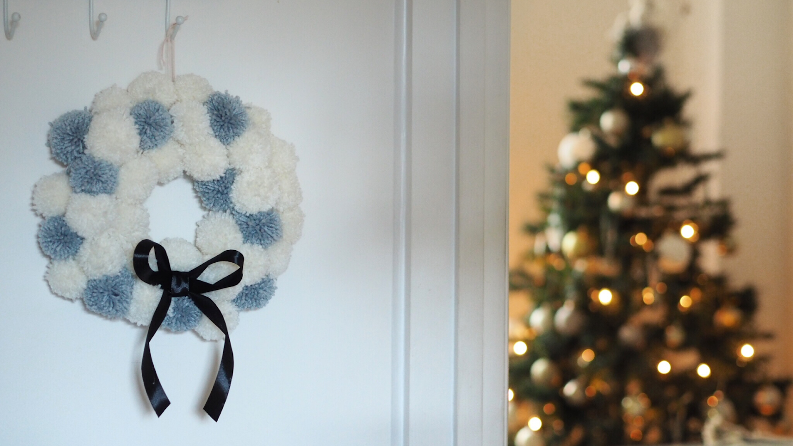 Christmas Mini-Make: DIY Pom Pom Snowball Wreath | Dove Cottage