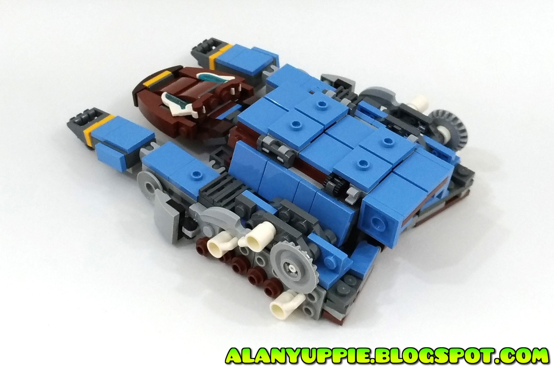 Alanyuppie's LEGO Transformers: Video Tutorial: Transformer Thundertank ...