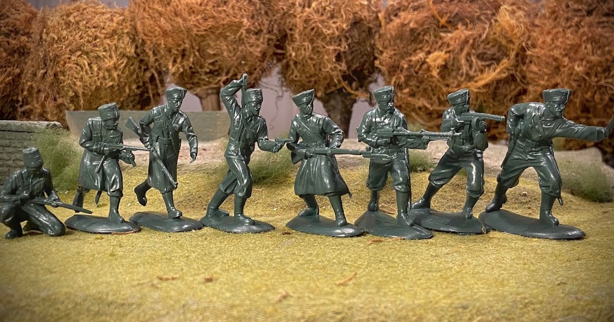 WWII Plastic Toy Soldiers: Introducing the German Don Cossacks