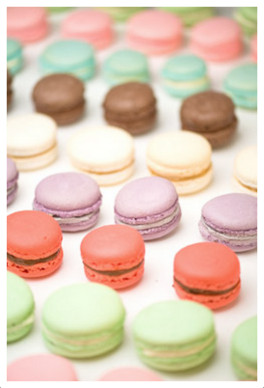 Life of a Vintage Lover: Wedding Dessert Trend: French Macarons