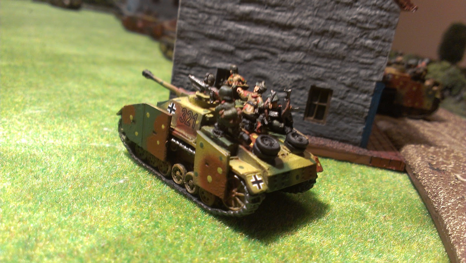 Throck of War: STUG LIFE PT 2. And then they got painted