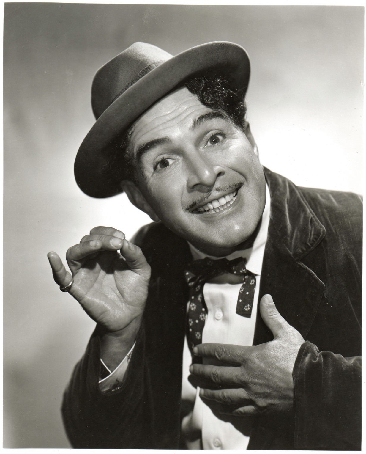 Tralfaz: Atsamatter With Luigi