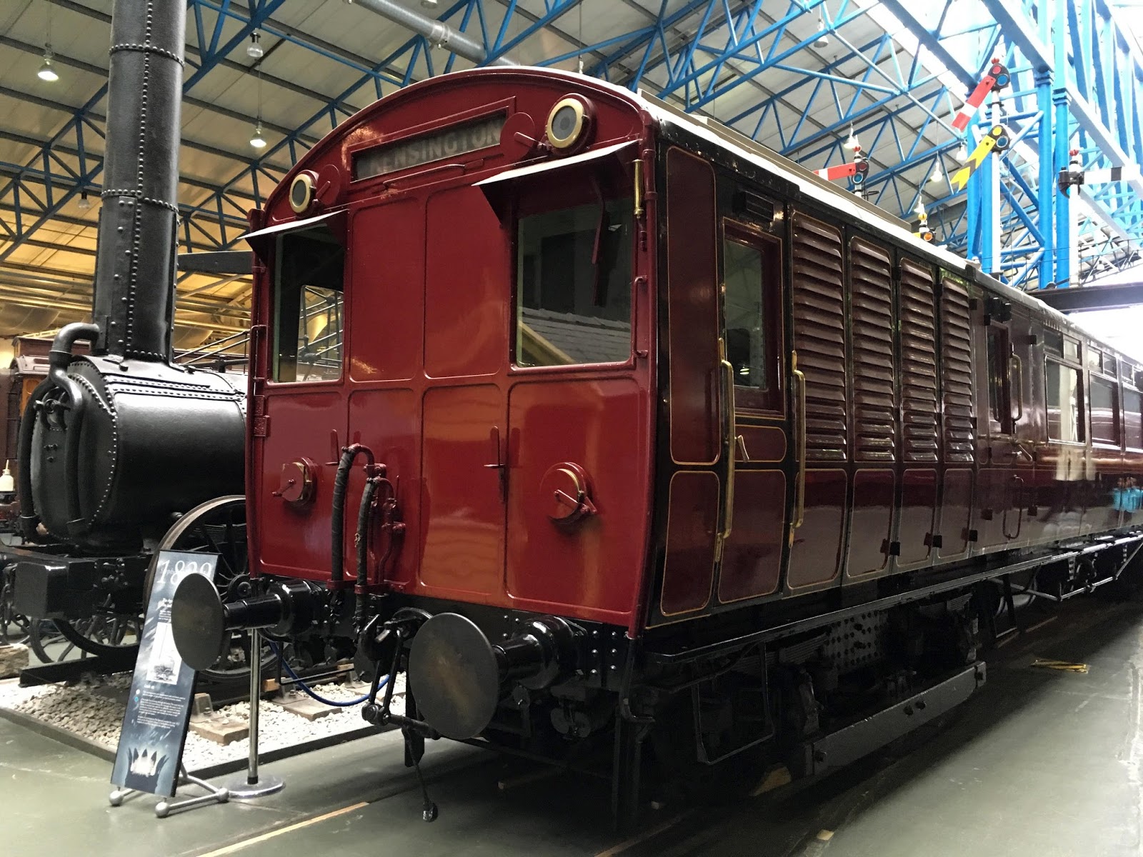 British Diesels and Electrics: LNWR Electric Units