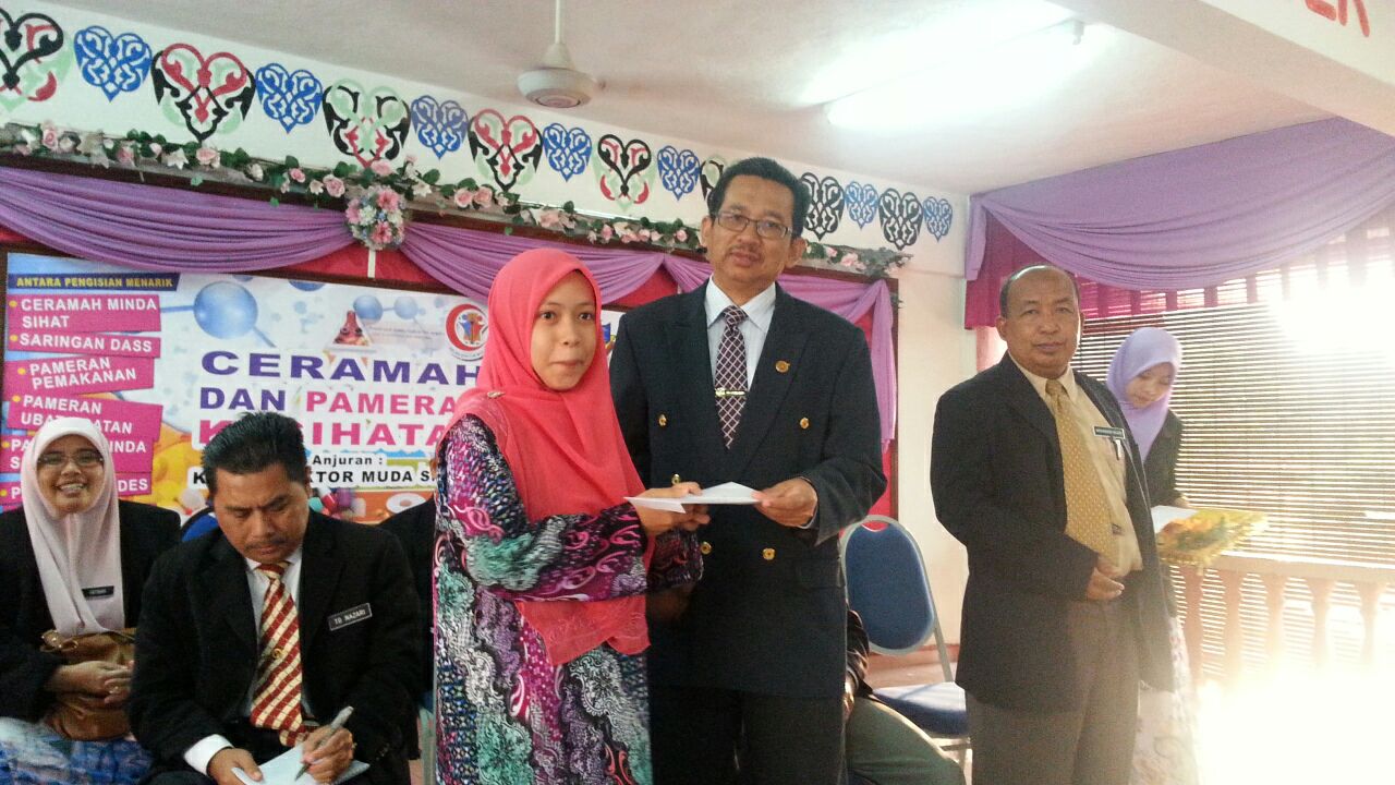 SMK KUALA TELEMONG: ANUGERAH PENCAPAIAN PELAJAR TERBAIK STPM PENGGAL 2 2016