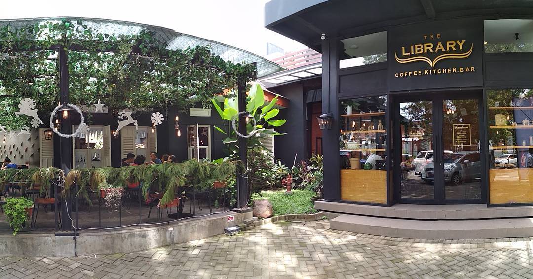 Kafe Kopi Rasa Perpustakaan, Asyiknya Ngopi Sambil Baca Buku