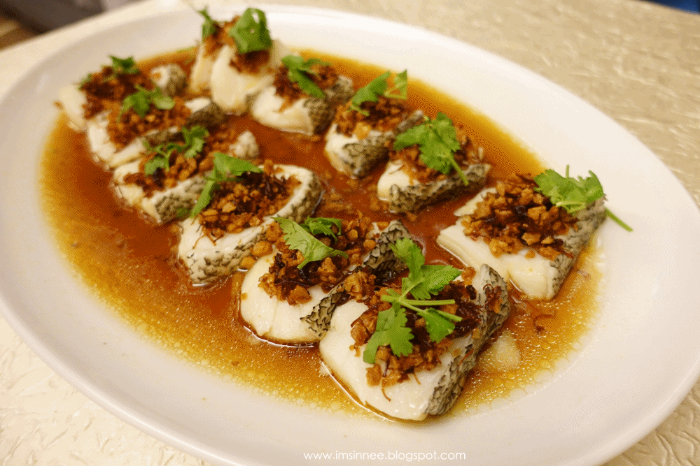 Golden Chicken Chinese New Year Dinner at G Hotel, Penang | Sinnee's Page